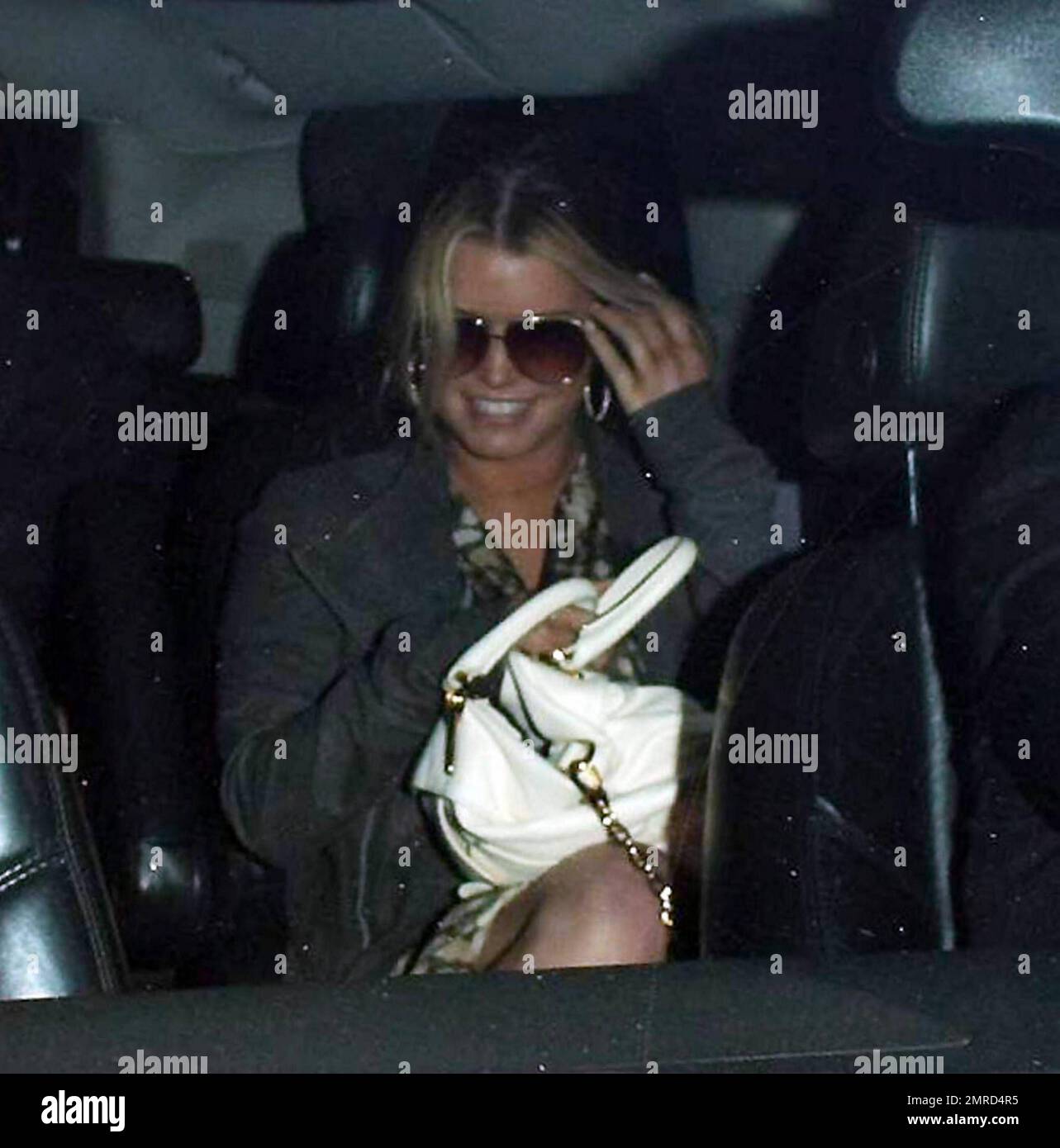 Jessica Simpson Smoking