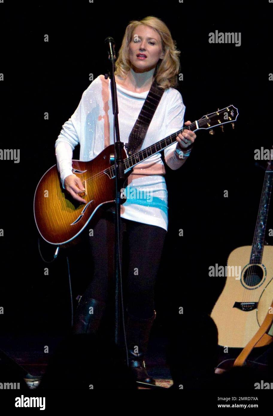 - EXCLUSIVE!! Jewel performs live at The Fillmore Miami Beach at The ...