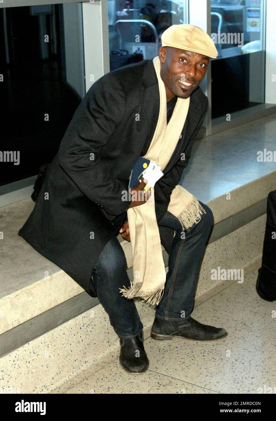 EXCLUSIVE!! Actor Jimmy Jean-Louis poses for photos before catching an ...