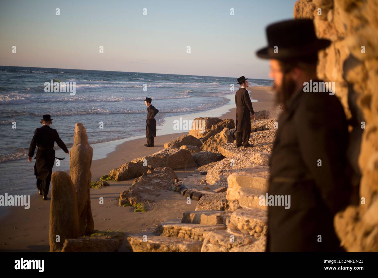 Ultra-Orthodox Jewish men of the Vizhnitz Hassidic sect pray on the ...