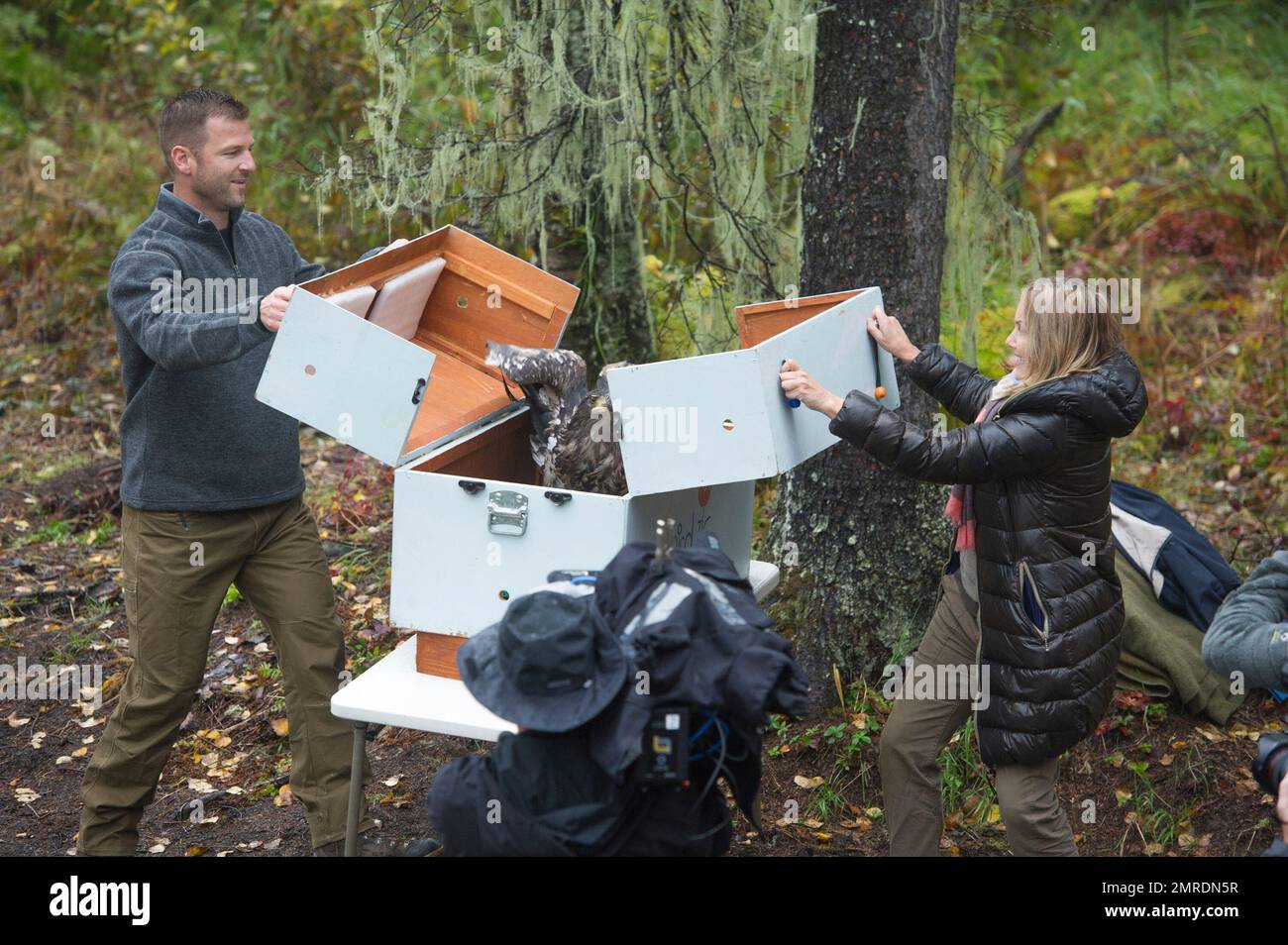 IMAGE DISTRIBUTED FOR PRINCESS CRUISES - Animal Planet's Dave Salmoni ...