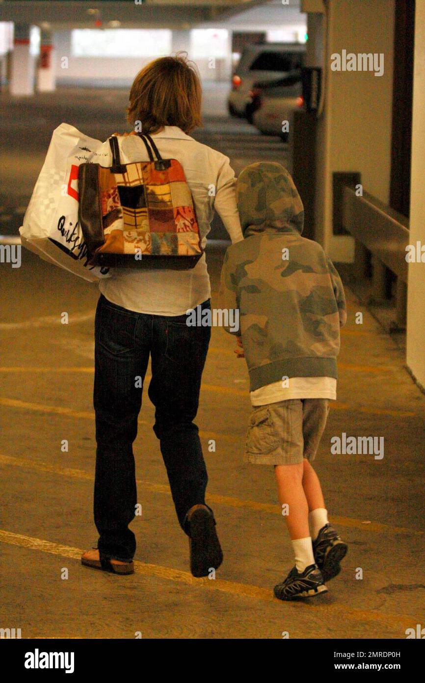 EXCLUSIVE!! A tired looking Jodie Foster and son Kit head back to their ...