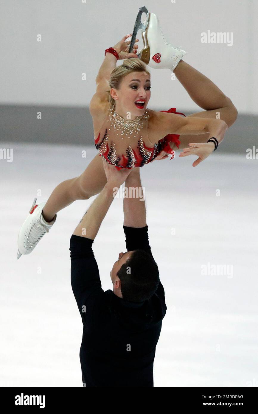 Aliona Savchenko and Bruno Massot of Germany compete during the pairs ...