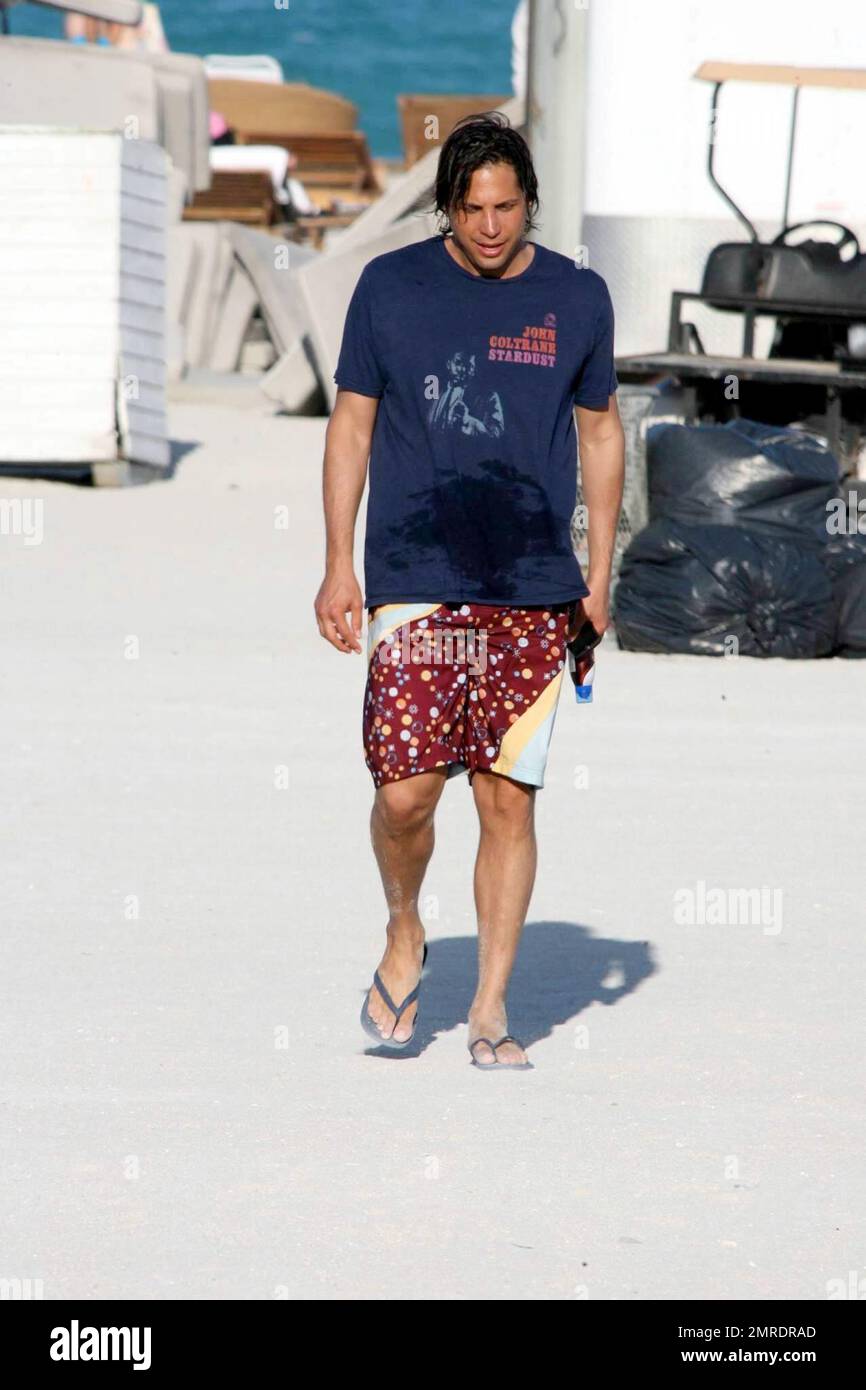 Exclusive!! "Girls Gone Wild" founder Joe Francis relaxes with friends ...