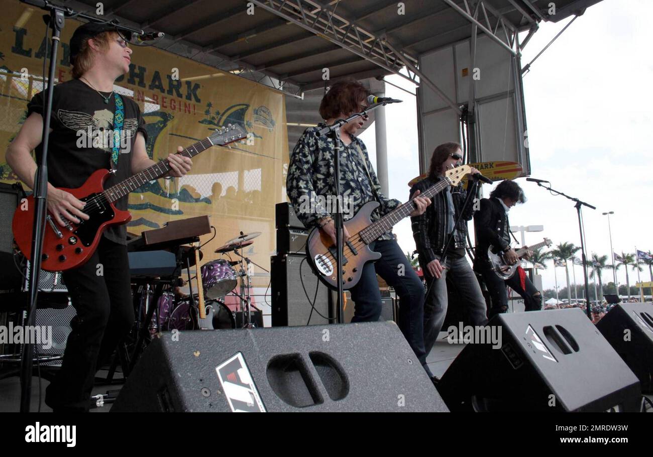 Legendary lead guitarist and co-founding member of Aerosmith Joe Perry ...