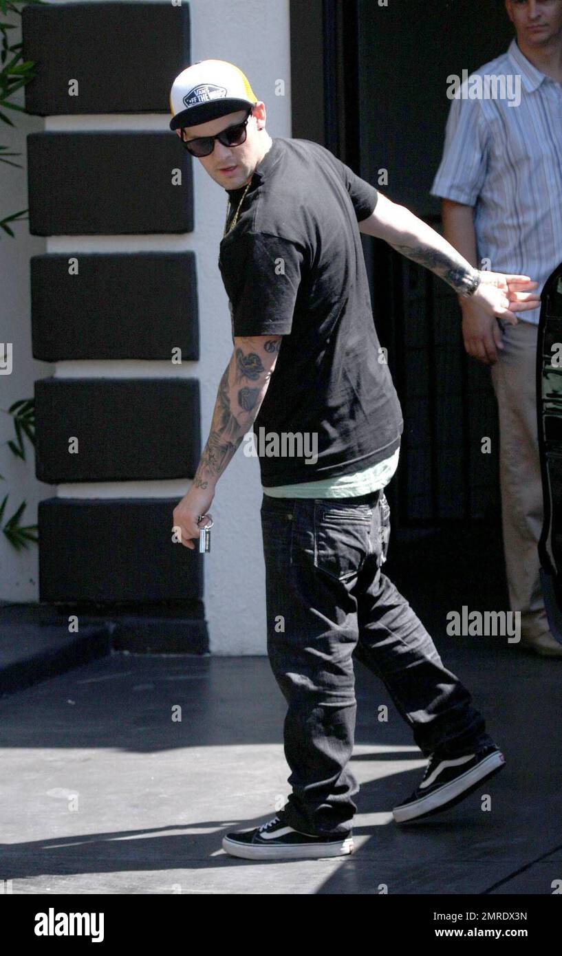 Exclusive!! Joel Madden was seen house hunting in Beverly Hills this ...