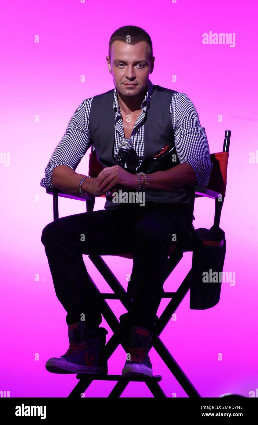 Chippendales introduces its newest guest host Joey Lawrence at the ... Chippendales introduces its newest guest host Joey Lawrence at the ...
