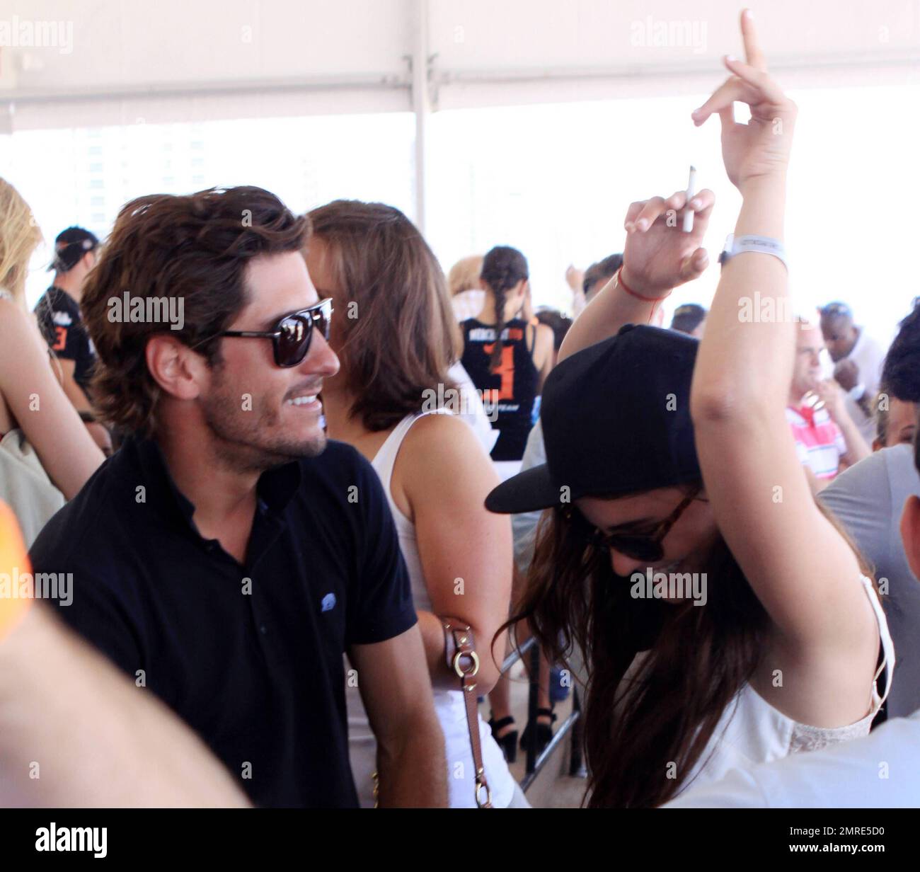 Nic roldan hi-res stock photography and images - Alamy