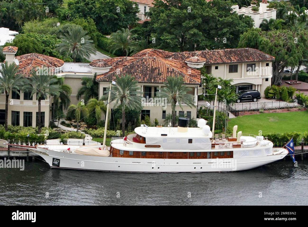 Exclusive!! Has Johnny Depp rented this magnificent $14.9 million ...