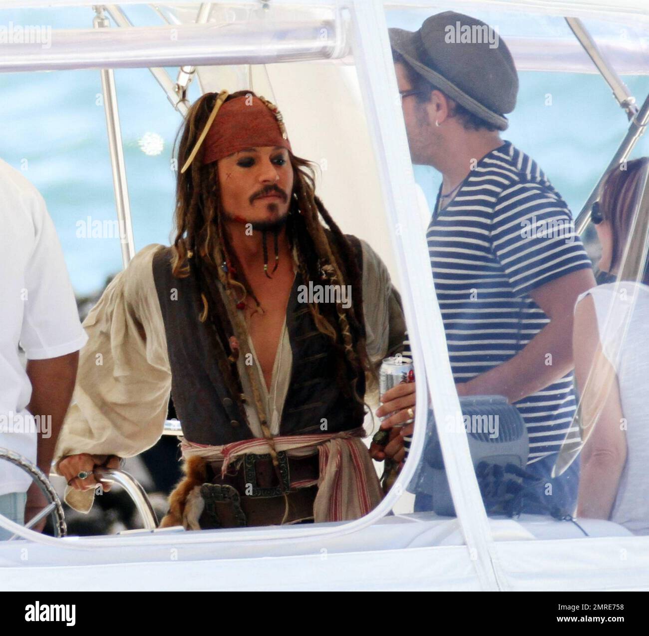 EXCLUSIVE!! Johnny Depp and Penelope Cruz leave their luxury hotel and ...