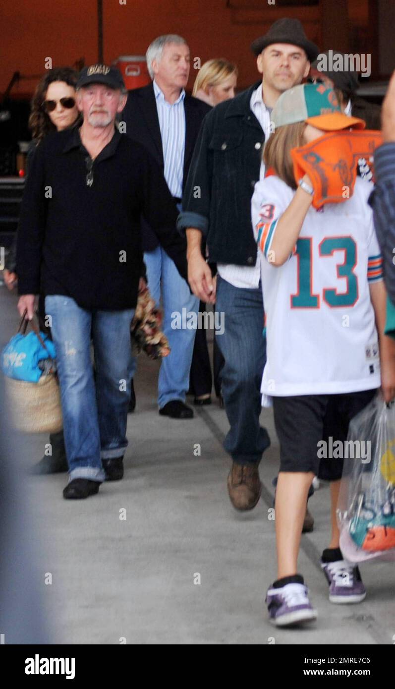 Johnny Depp keeps it super casual and stays true to his grunge style in ...