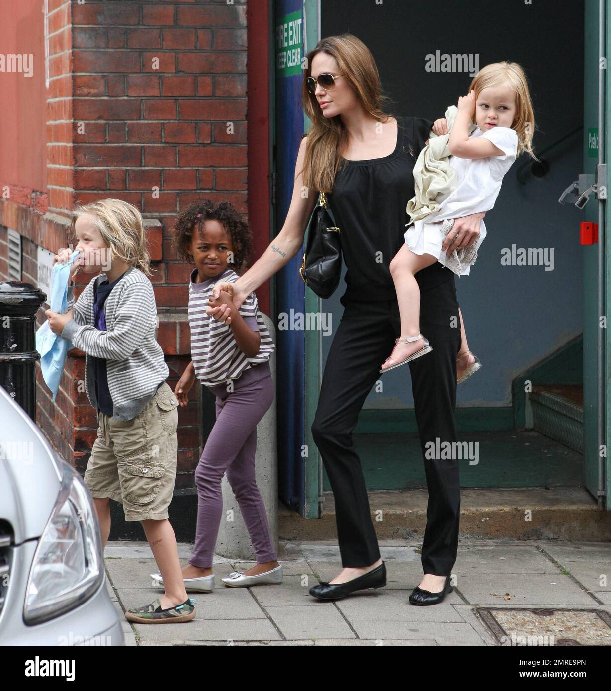 Brad Pitt and Angelina Jolie took five of their six kids to see the ...