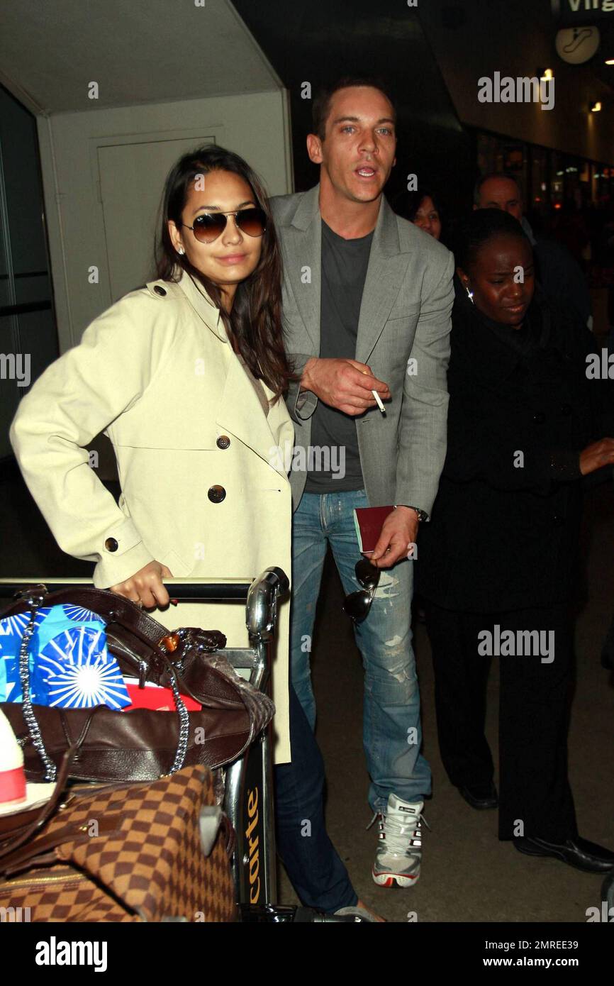 The Tudors actor Jonathan Rhys Meyers and girlfriend Reena Hammer ...