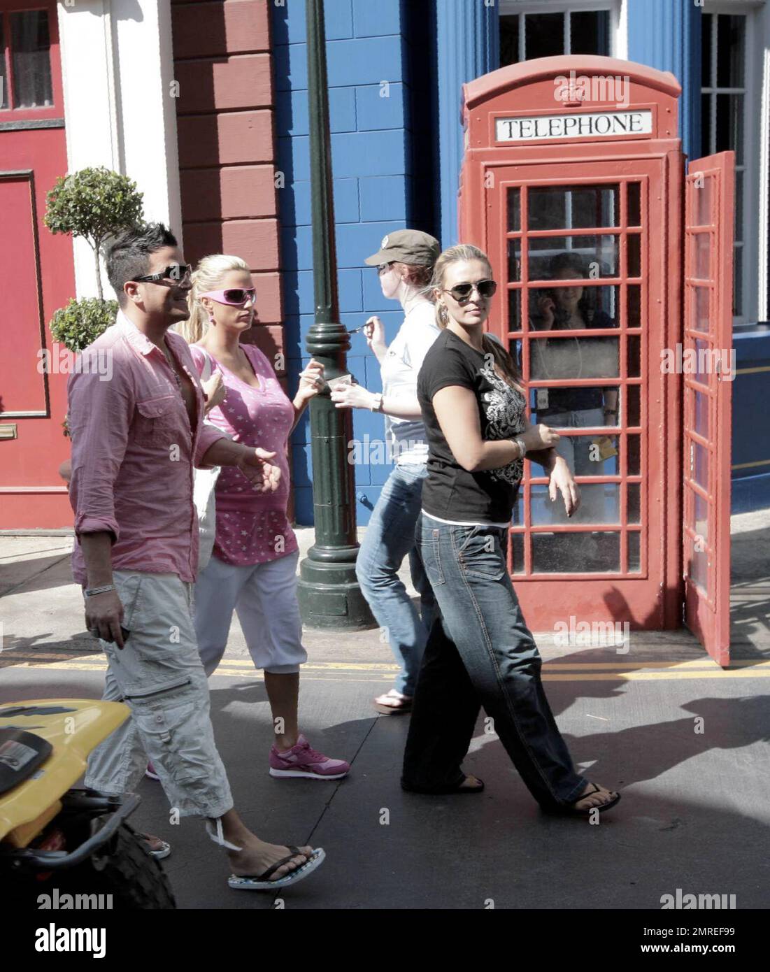 Jordan and Peter Andre spend a fun filled day at Universal Studios in ...