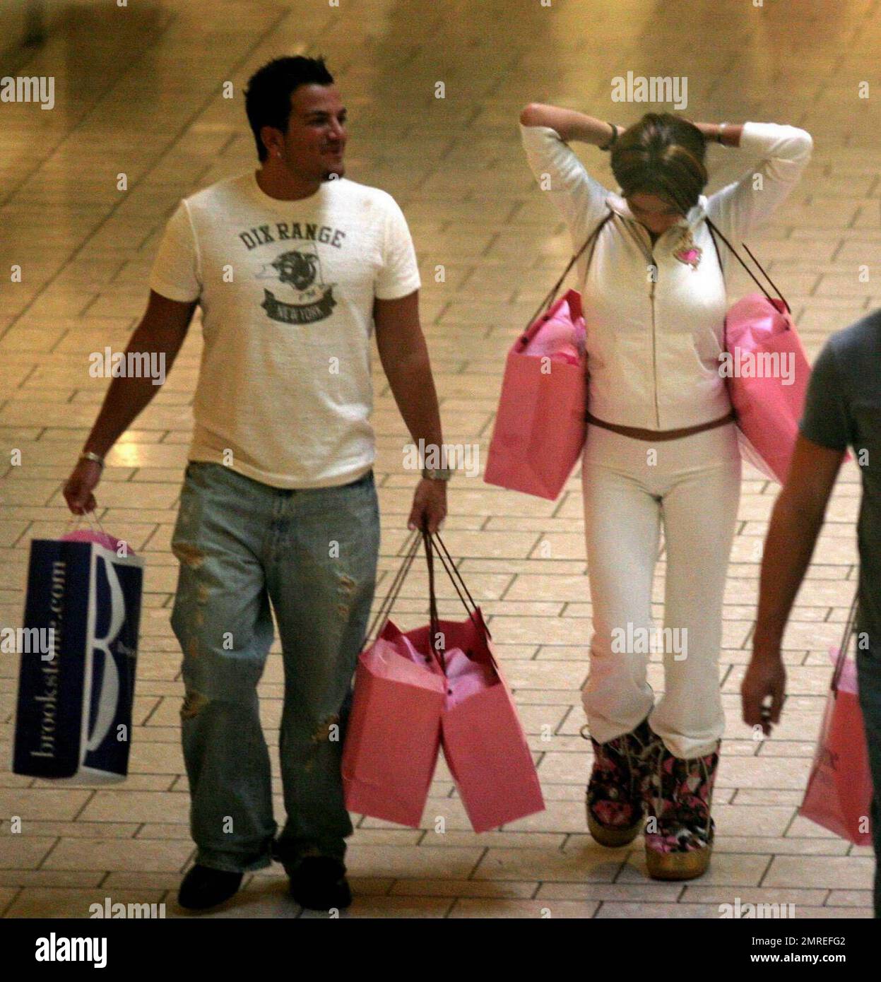 Exclusive!! Jordan with husband Peter Andre and friends go shopping in ...