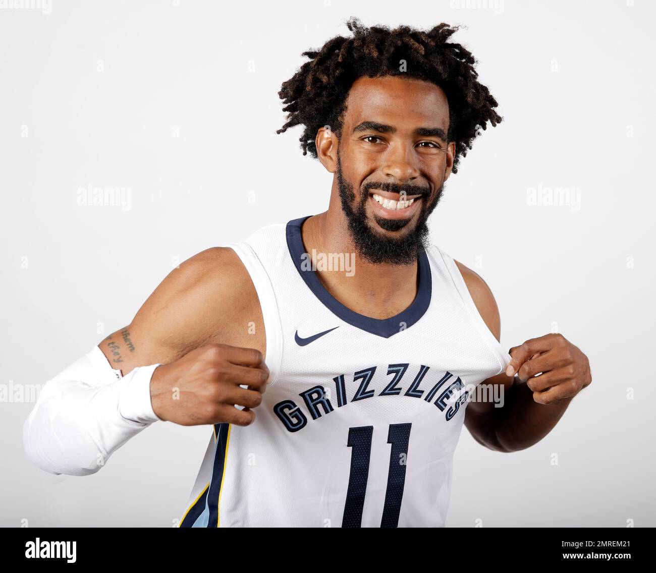 Memphis Grizzlies guard Mike Conley poses during the team's NBA ...