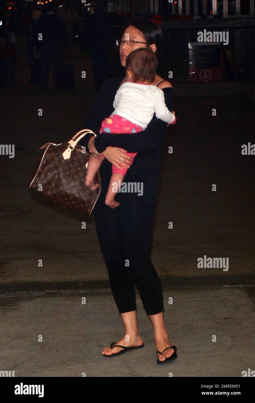 Wife of "Lost" actor Josh Holloway, Yessica Kumala carries their one ...