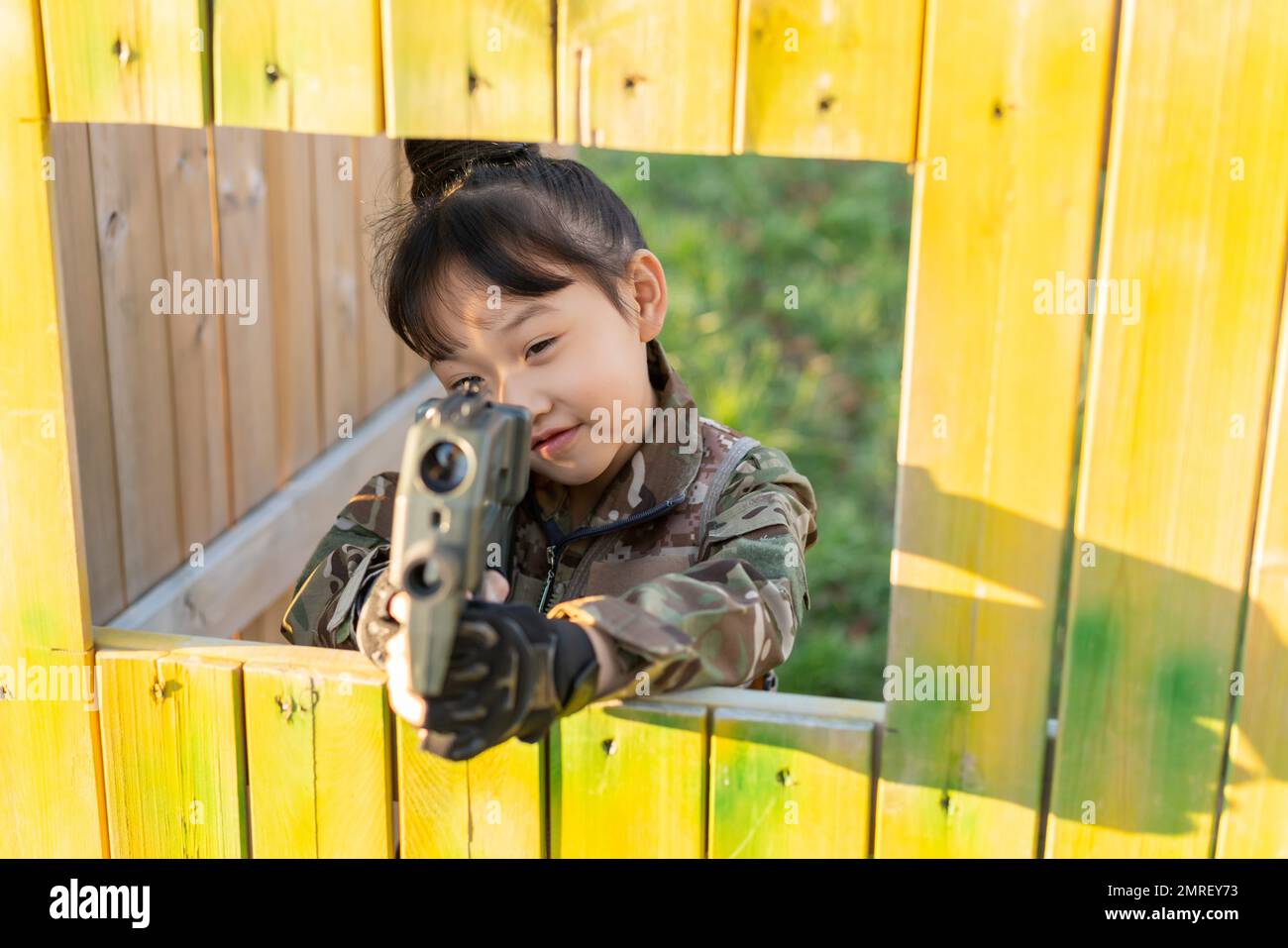 Girl snipers hi-res stock photography and images - Alamy