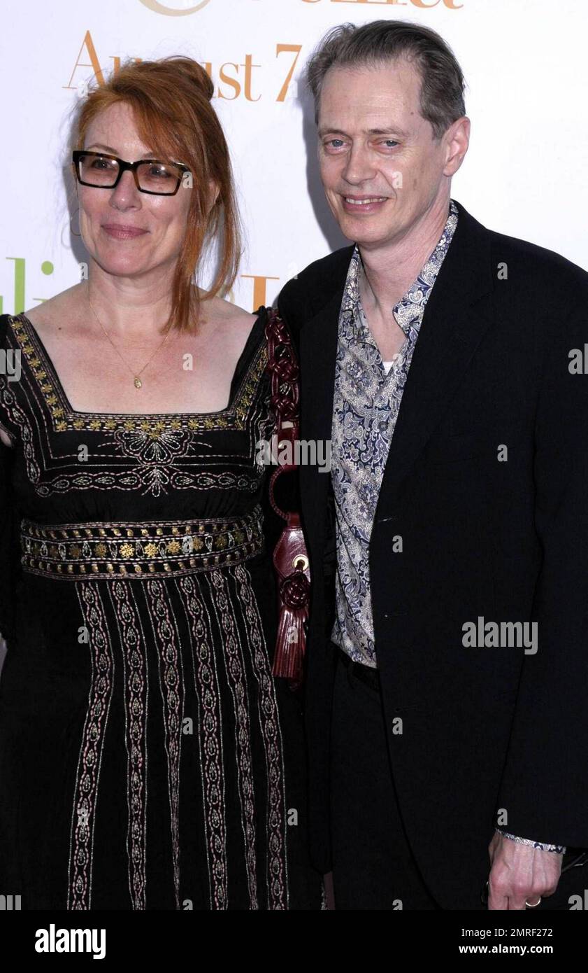 Jo Andres and Steve Buscemi attend the premiere of "Julie & Julia" at ...