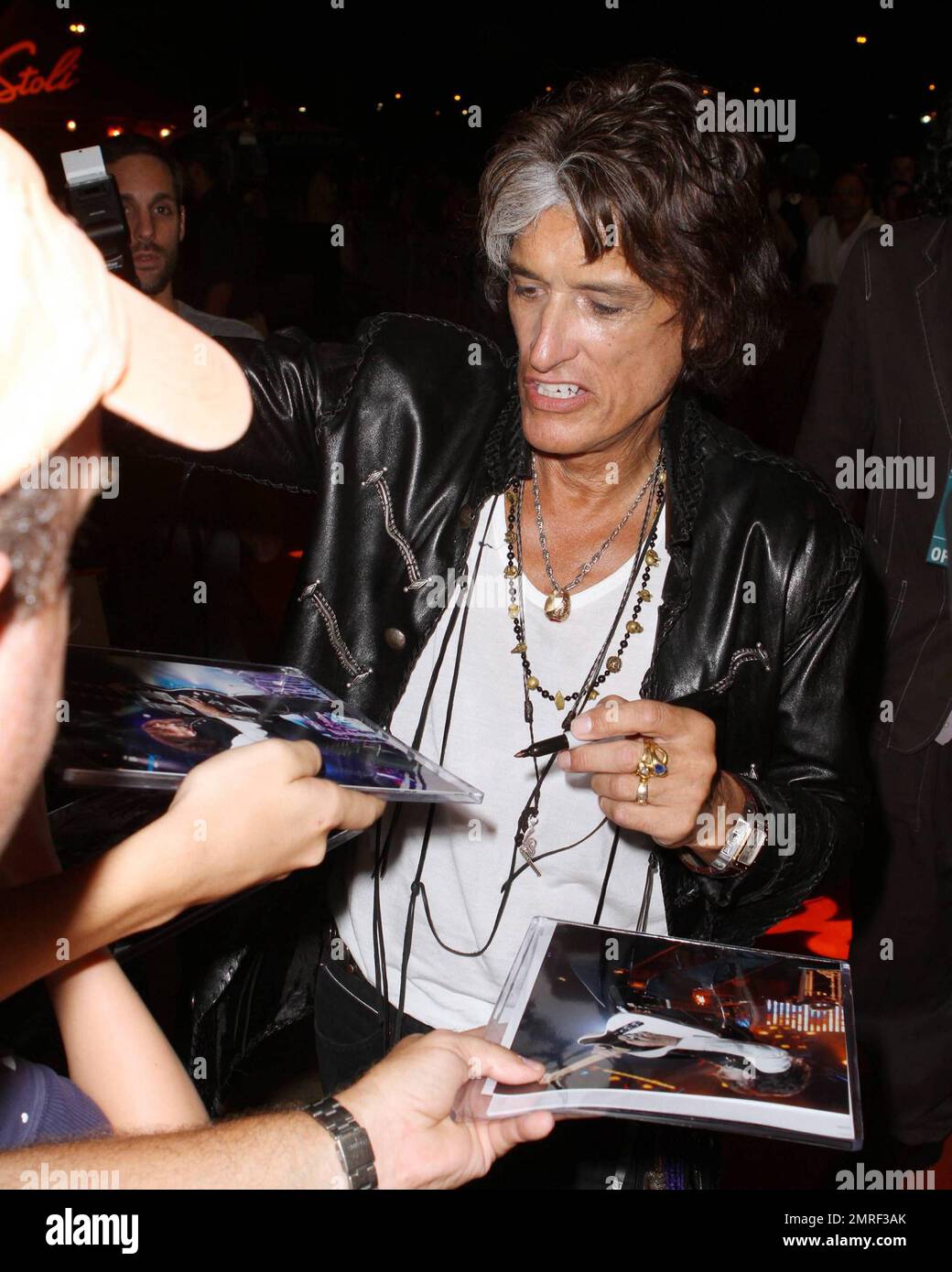 Joe perry juliette lewis hi-res stock photography and images - Alamy