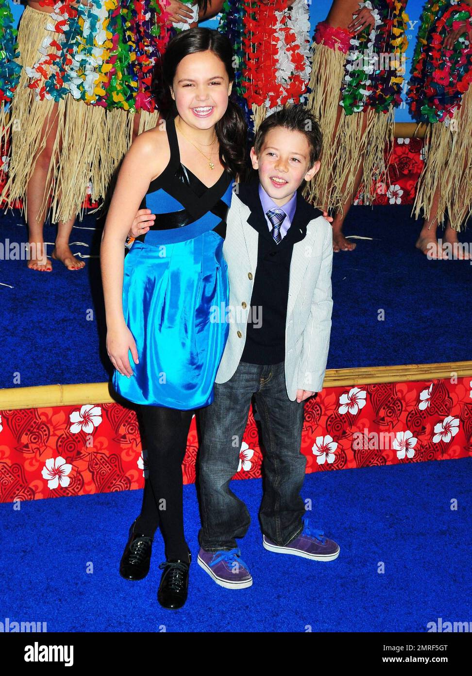 Griffin gluck and bailee madison hi-res stock photography and images ...