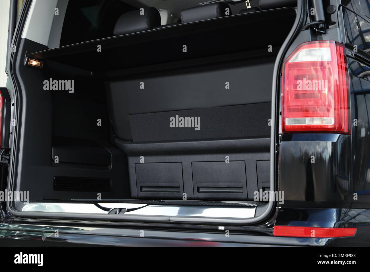 Open empty capacious trunk of modern car Stock Photo - Alamy