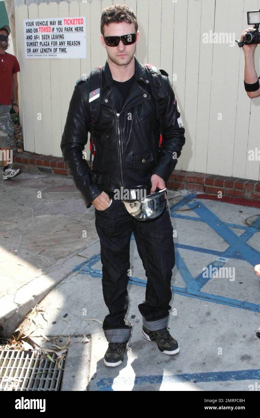 - Biker dude Justin Timberlake leaves Cafe Med at Sunset Plaza looking ...