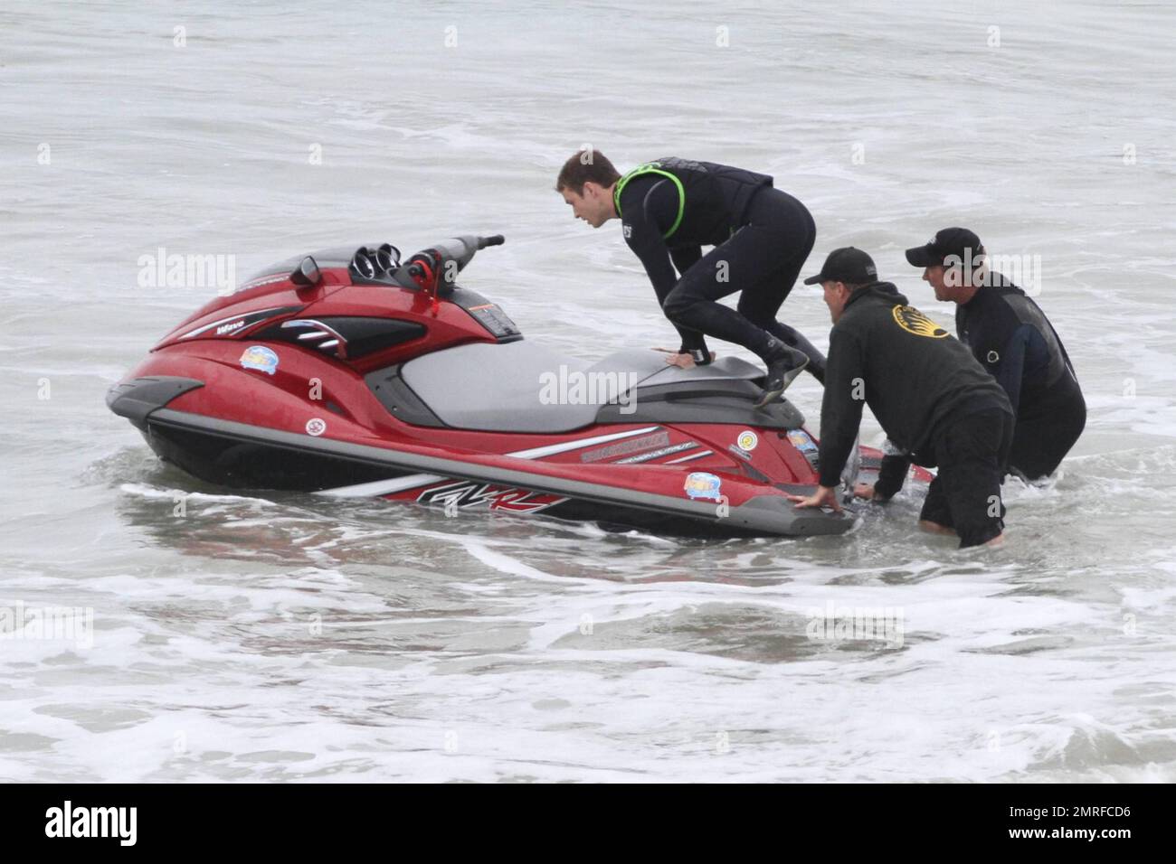 Justin Timberlake speeds around the ocean on a jet-ski while filming a ...
