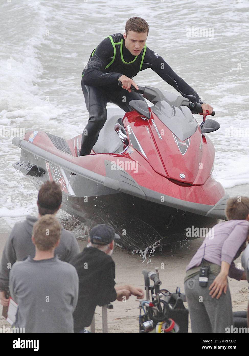 Justin Timberlake speeds around the ocean on a jet-ski while filming a ...