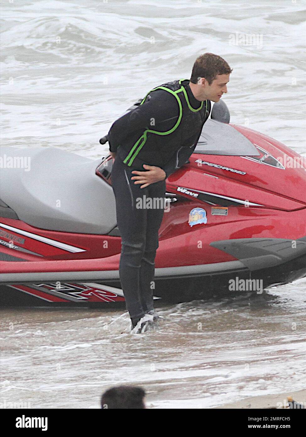 Justin Timberlake speeds around the ocean on a jet-ski while filming a ...