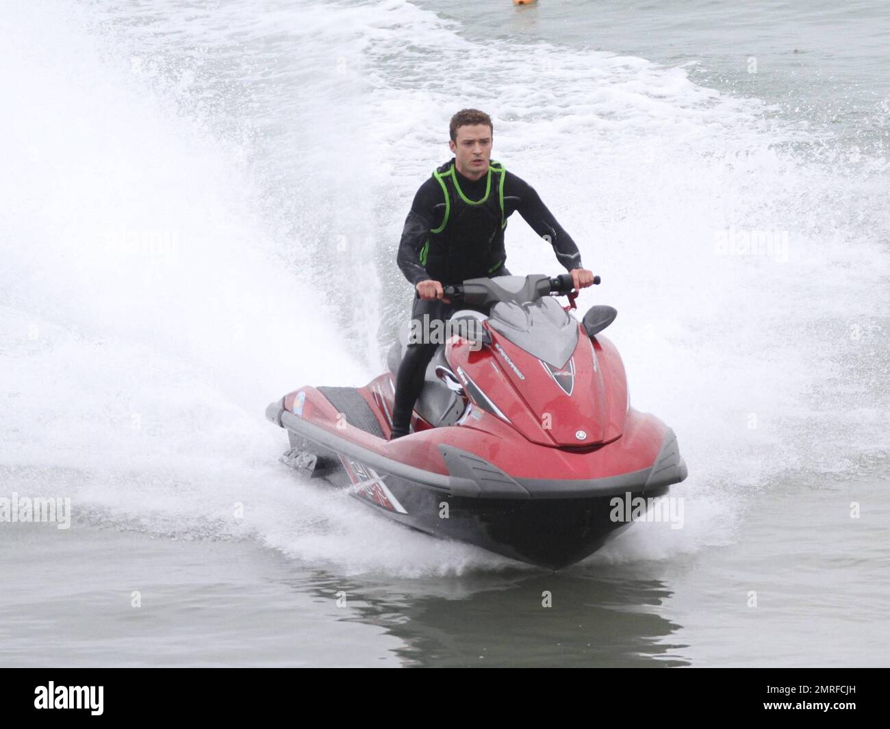 Justin Timberlake speeds around the ocean on a jet-ski while filming a ...