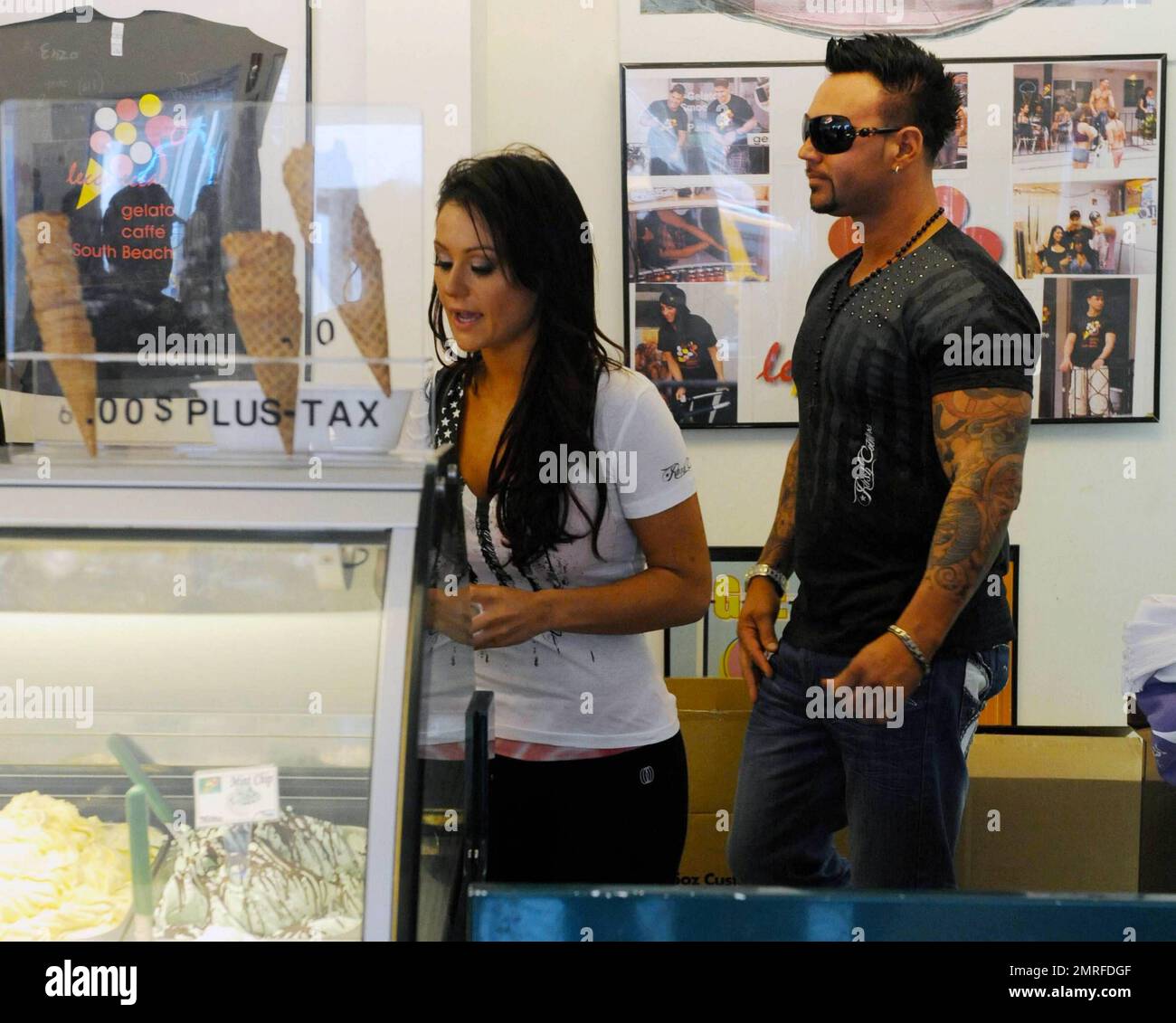 "Jersey Shore" star Jenni "JWoww" Farley is accompanied by boyfriend ...