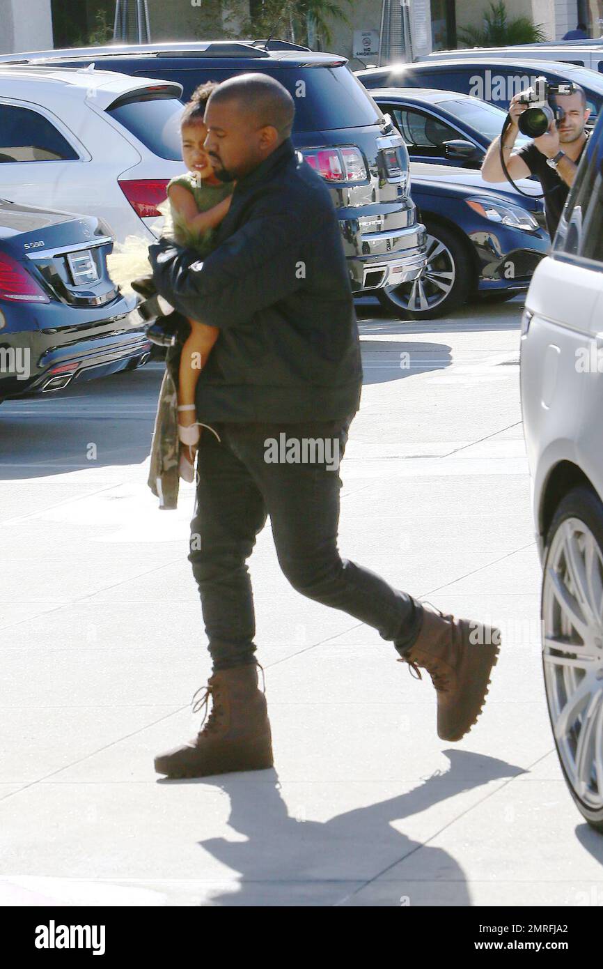 Father dance class hi-res stock photography and images - Alamy