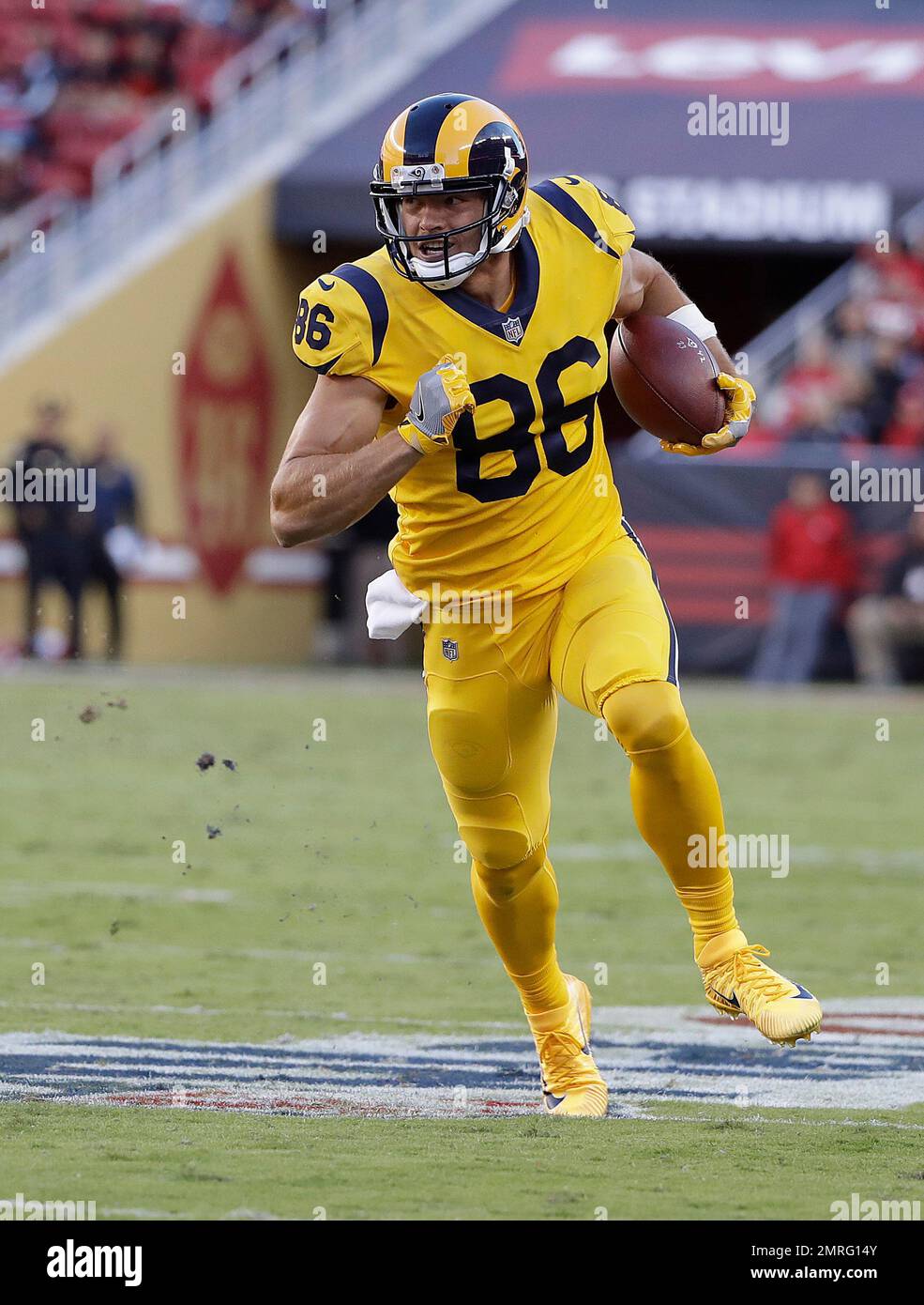 Los Angeles Rams tight end Derek Carrier (86) runs against the San ...
