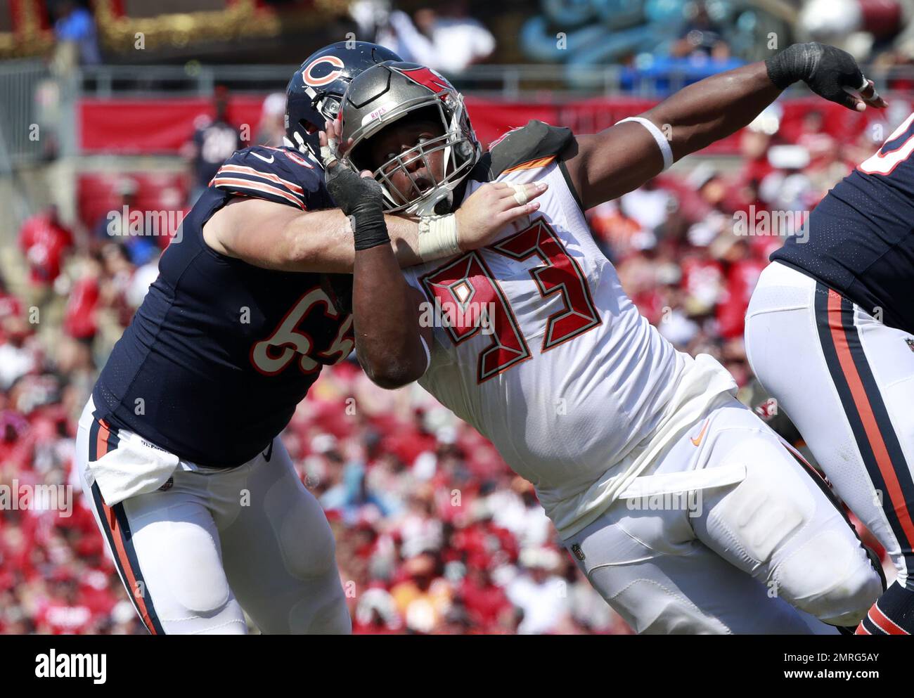 Tampa Bay Buccaneers defensive tackle Gerald McCoy (93) battles with ...