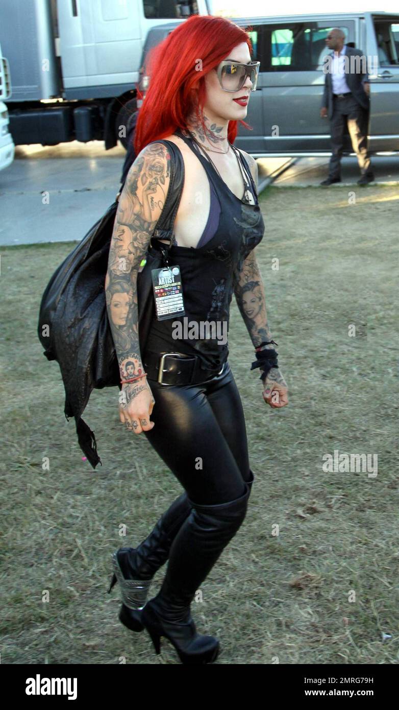 EXCLUSIVE!! Motley Crue arrives backstage at the Sonisphere Festival ...