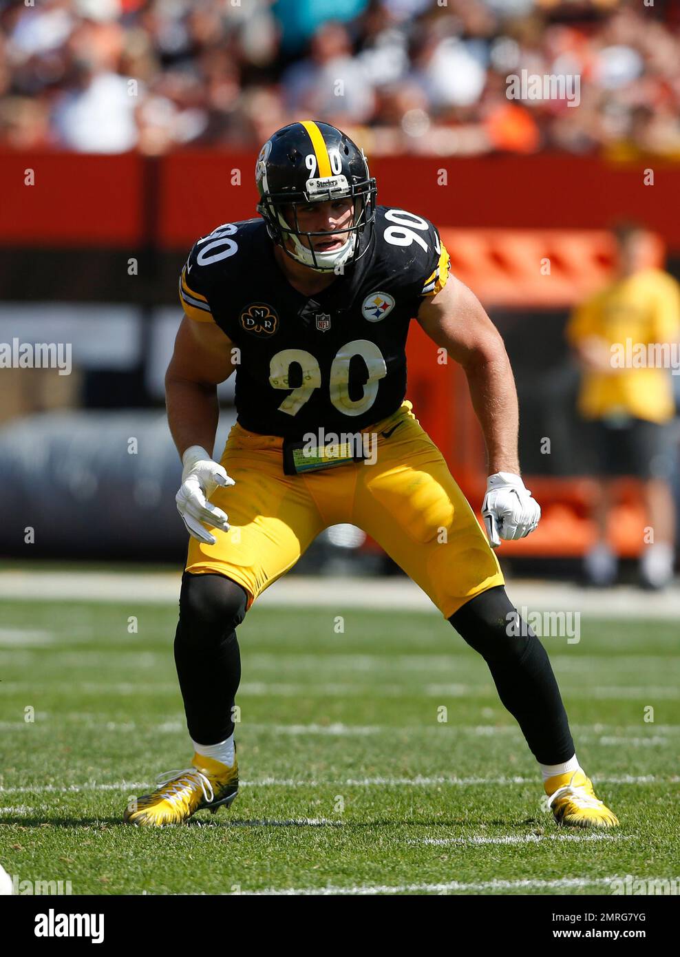 Pittsburgh Steelers linebacker T.J. Watt (90) plays against the ...