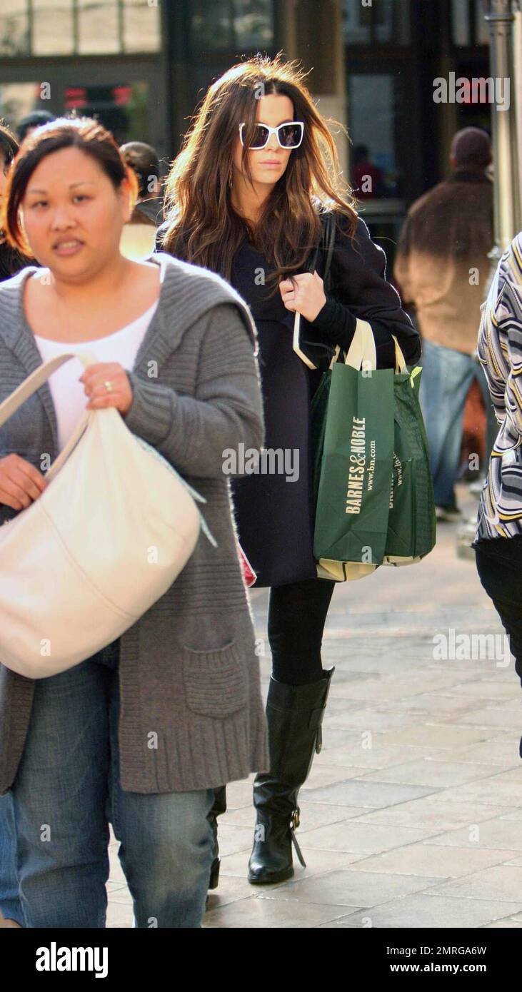 Exclusive!! British actress Kate Beckinsale did some last-minute ...