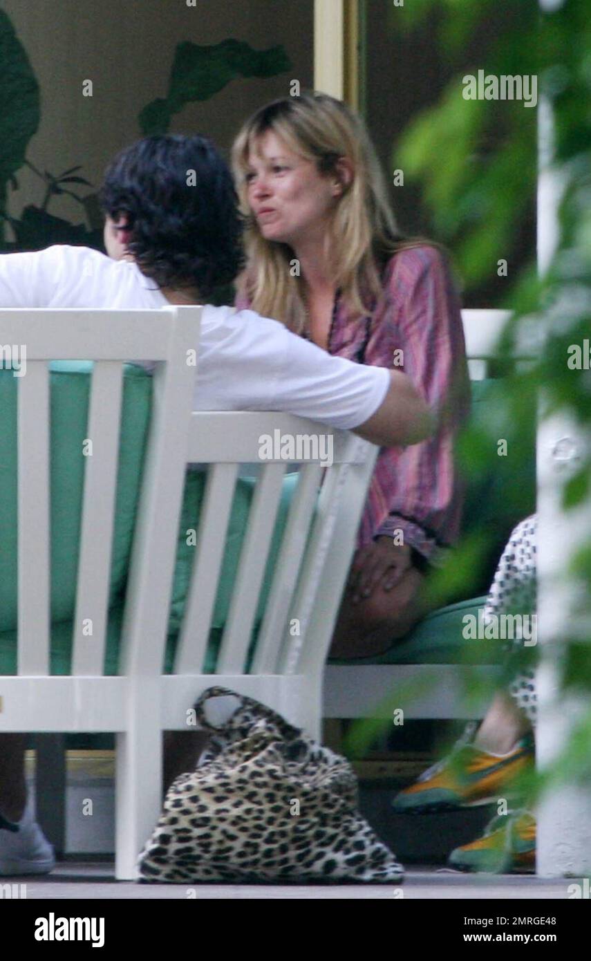 Exclusive!! Kate Moss and pals partied till 3am in a local Miami ...