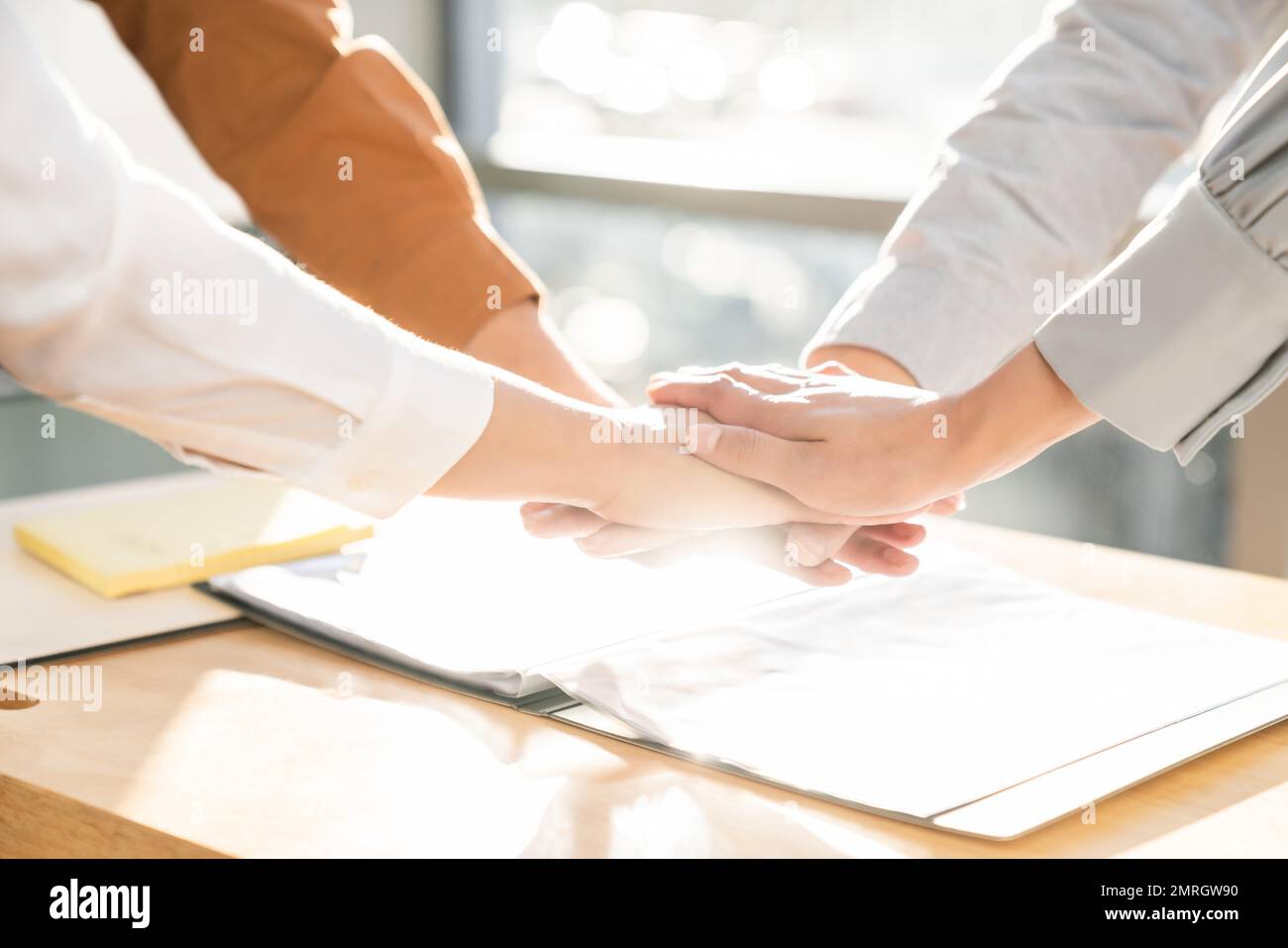 Team pictures happy people hi-res stock photography and images - Alamy
