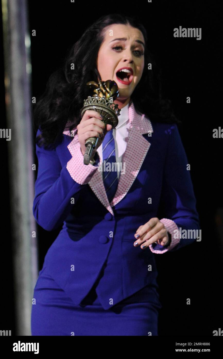 Wearing politically inspired outfits, Katy Perry performs live in ...