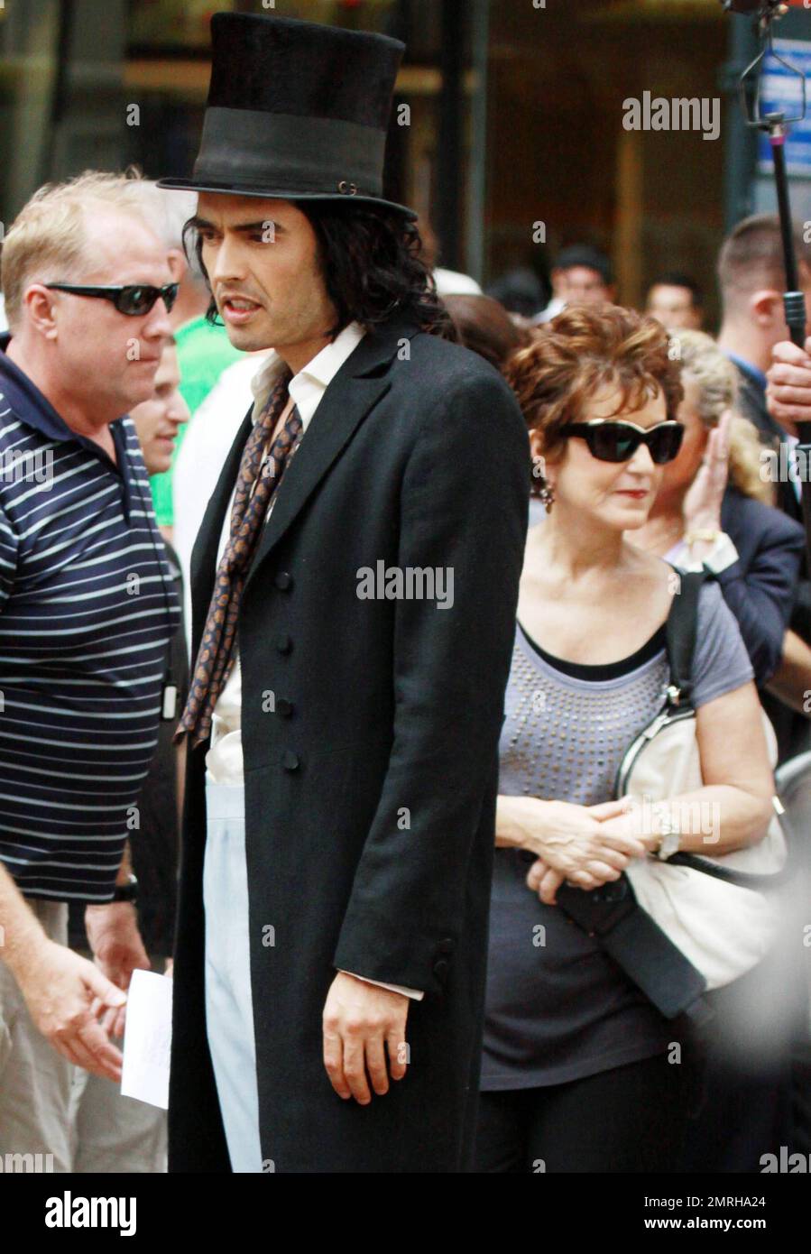 Parents of pop star Katy Perry, Keith and Mary Perry, happily hang ...