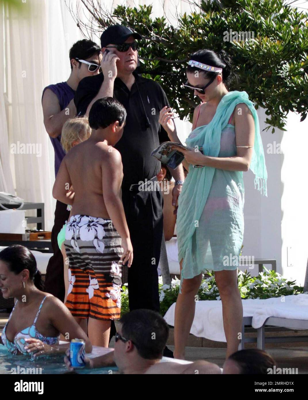 EXCLUSIVE!! Katy Perry takes time out before her performance to sign an ...