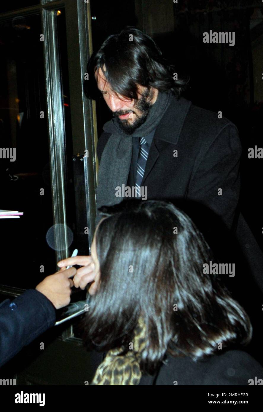 Actor keanu reeves signing autographs hi-res stock photography and ...