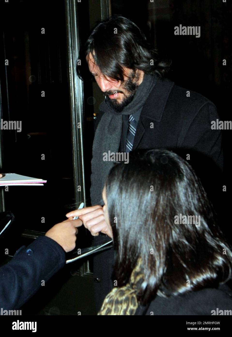 Actor keanu reeves signing autographs hi-res stock photography and ...