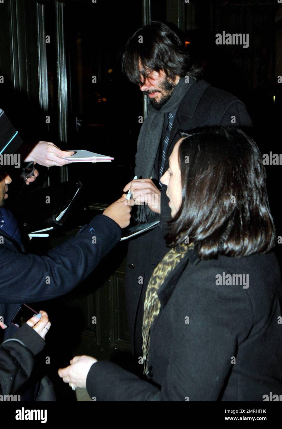Actor keanu reeves signing autographs hi-res stock photography and ...