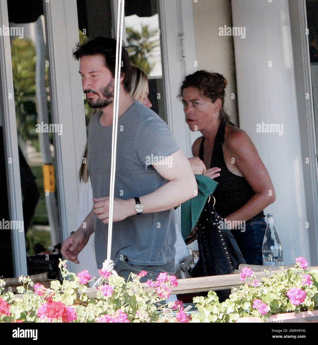 Exclusive!! Keanu Reeves and two female lunch dates dine outside at ...