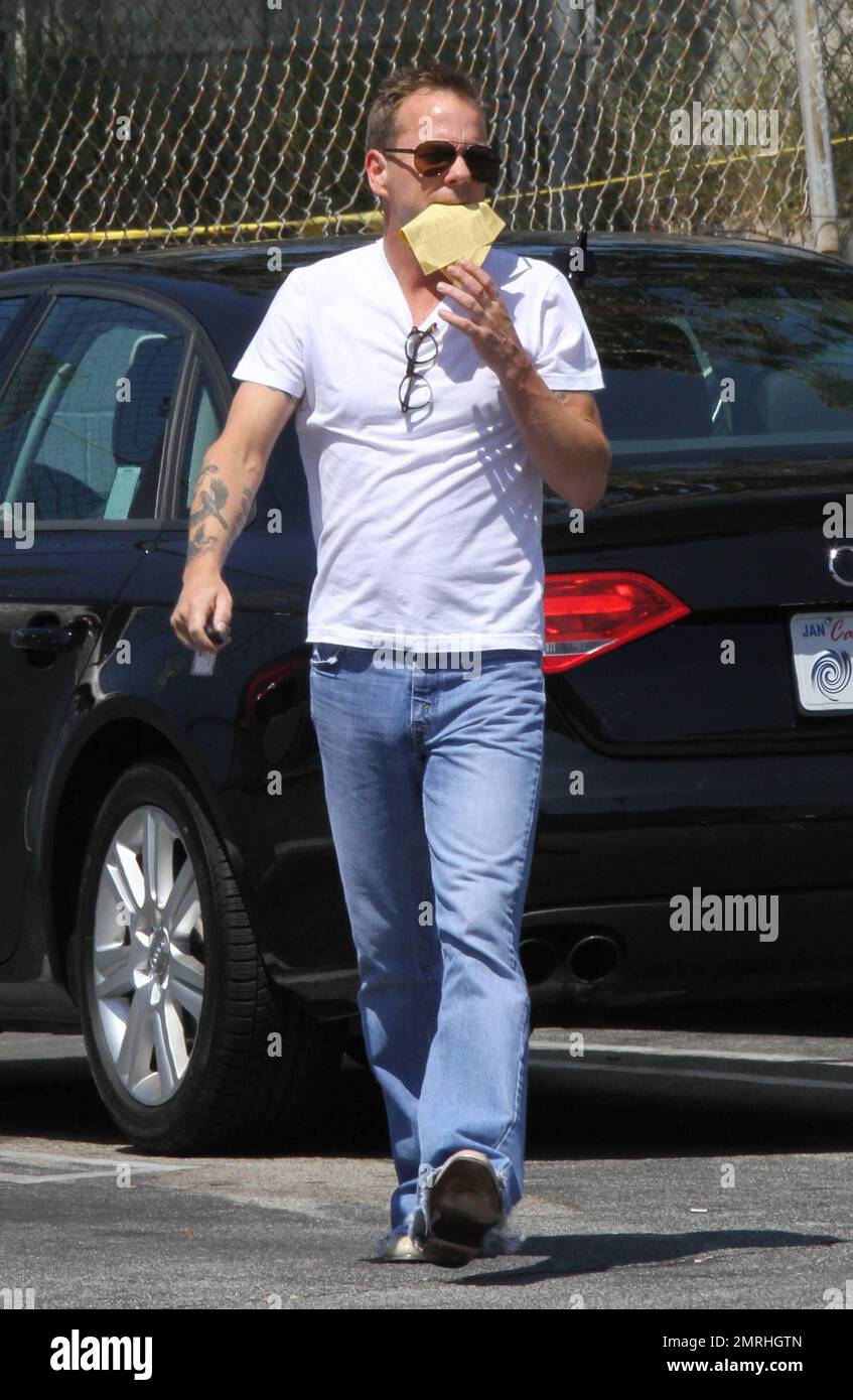 EXCLUSIVE Keifer Sutherland Stops Into LA s Famous Guitar Center To exclusive-keifer-sutherland-stops-into-la-s-famous-guitar-center-to