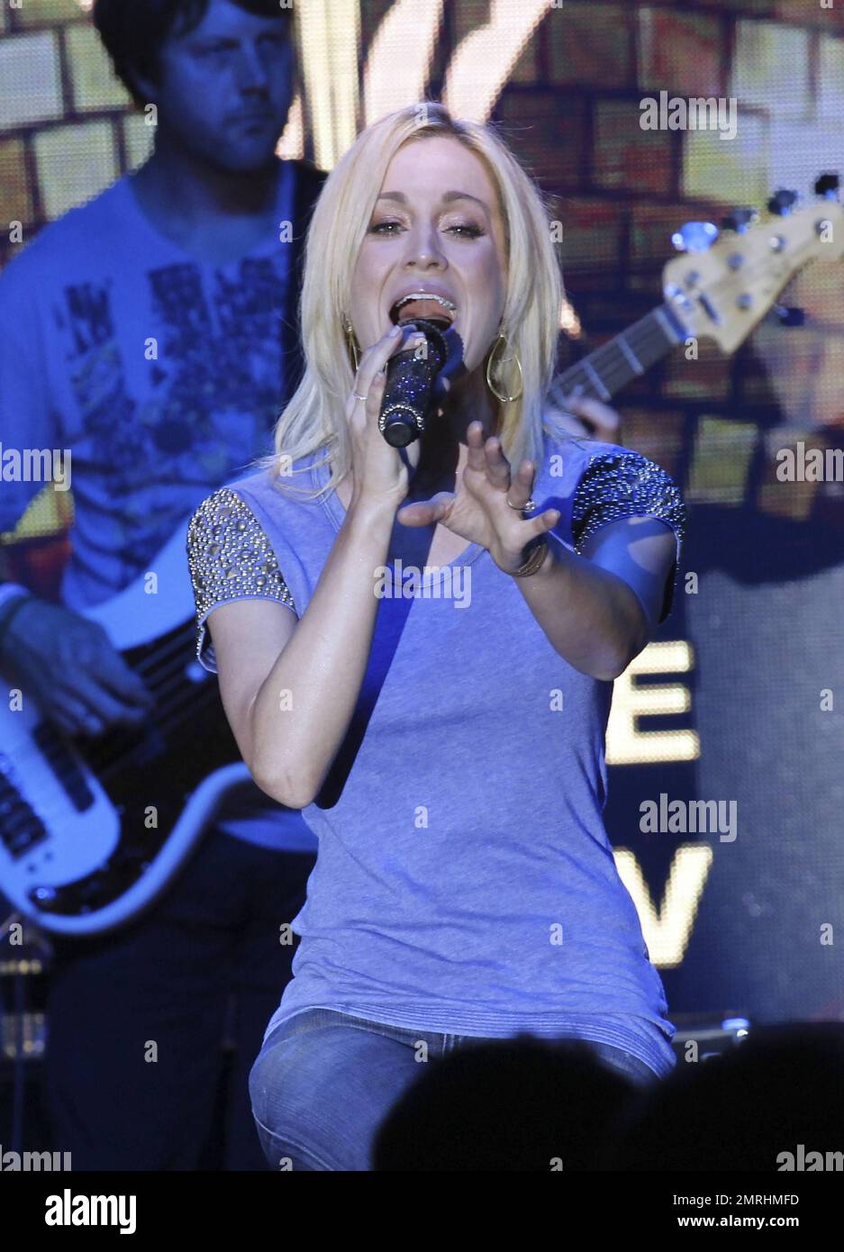 Country music superstar and former "American Idol" contestant Kellie ...