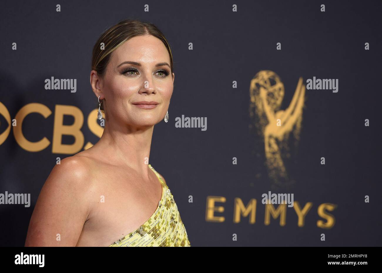 Jennifer Nettles arrives at the 69th Primetime Emmy Awards on Sunday ...